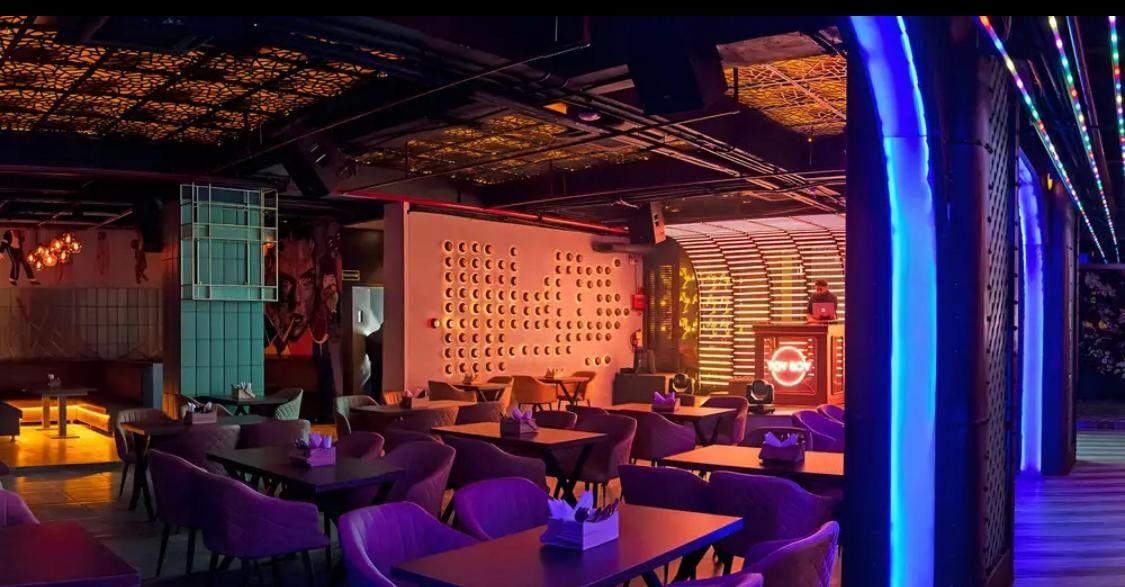 Best Bars and Pubs in Gardens Galleria Mall, Sector 38 Noida | EazyDiner