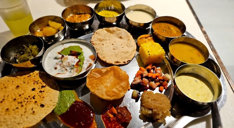 Explore Manbhavan Premium Thali in R Odeon Mall, Ghatkopar East