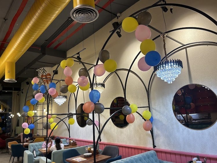 Klinq - Cocktails & Cuisine in Viman Nagar, Pune | Get Upto 50% Off