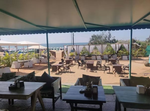Explore Tomatoes Beachside Restaurant in Candolim, North Goa