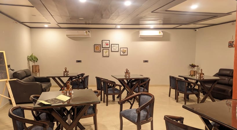 Photos of Old Mango Tree Restaurant, Chironwali, Dehradun
