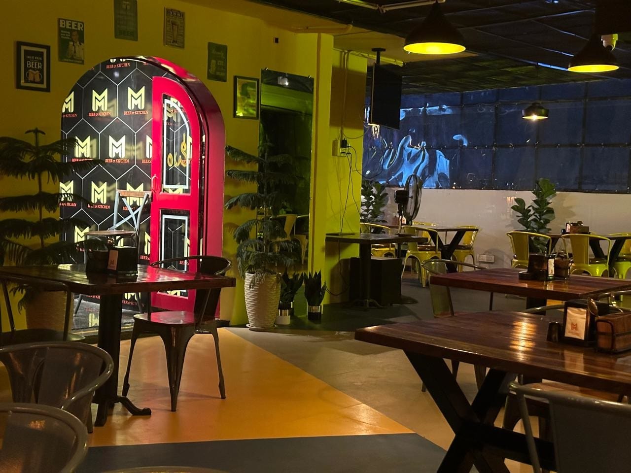 Best Bars and Pubs in HSR, South Bengaluru | EazyDiner