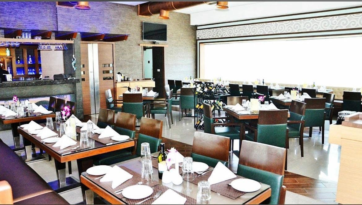 Klinq - Cocktails & Cuisine in Viman Nagar, Pune | Get Upto 50% Off