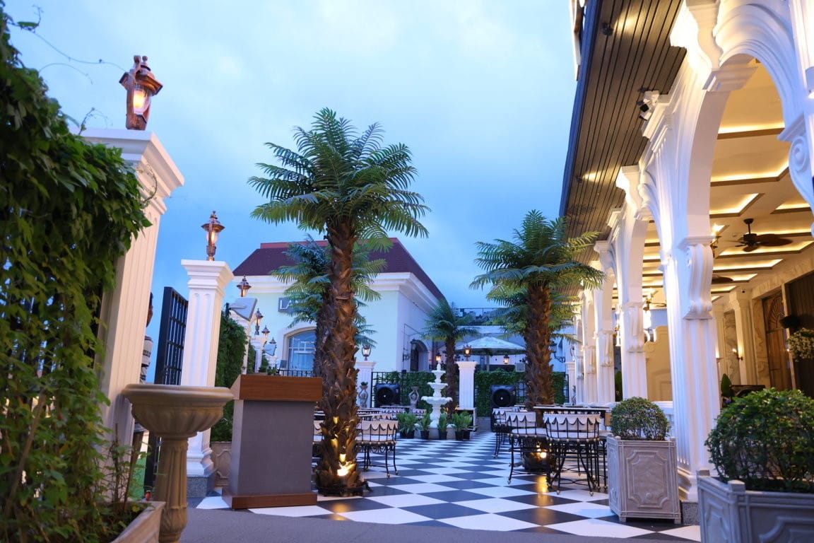 Poiz in Aipl Joy Street Gurgaon Sector 66 | Get Upto 50% Off