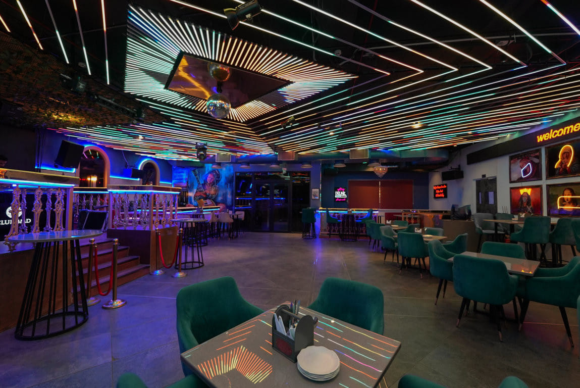 Best Bars and Pubs in Gardens Galleria Mall, Sector 38 Noida | EazyDiner