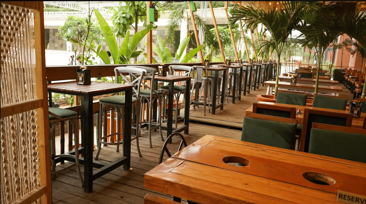 FML - Food Music Love in Seasons Mall, Magarpatta | Get Upto 50% Off