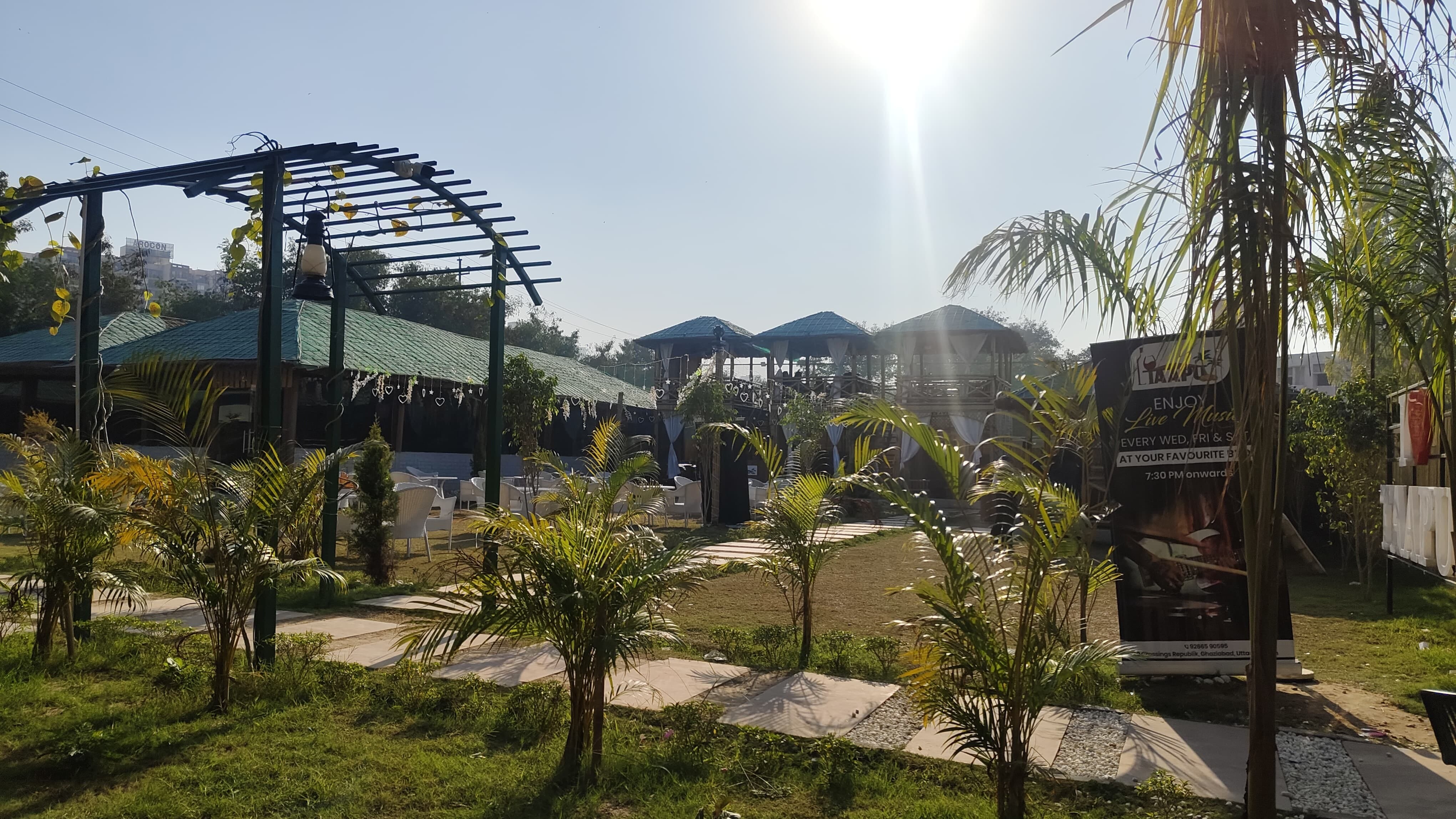 Explore Taapu BYOB and Cafe in Crossing Republik, Ghaziabad