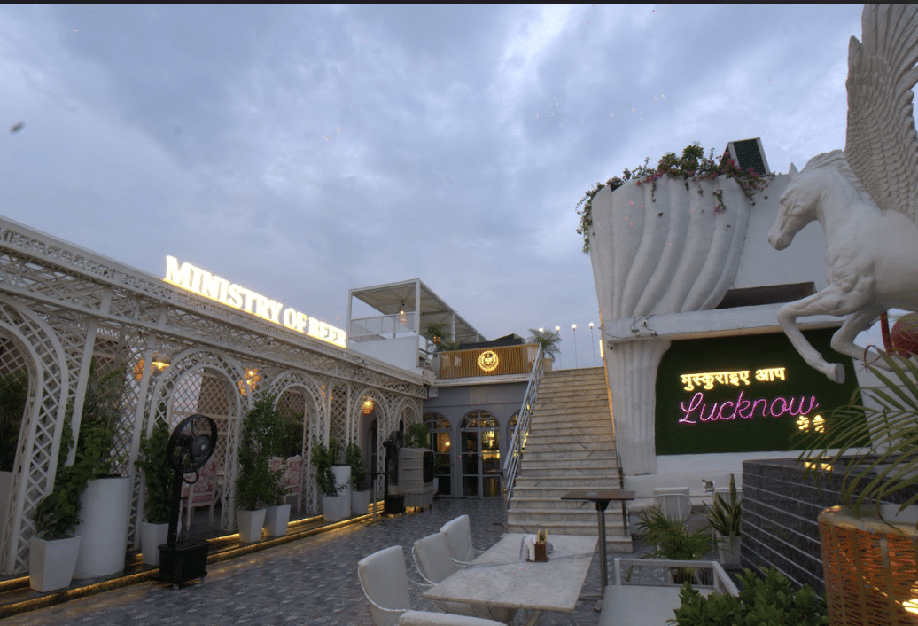 Best Bars and Pubs in Lucknow | Get Up to 50% Off