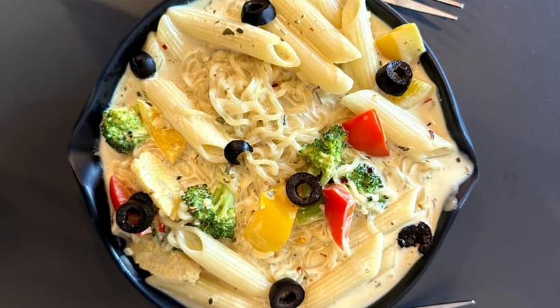 About The London Shakes, Borivali West, Western Suburbs