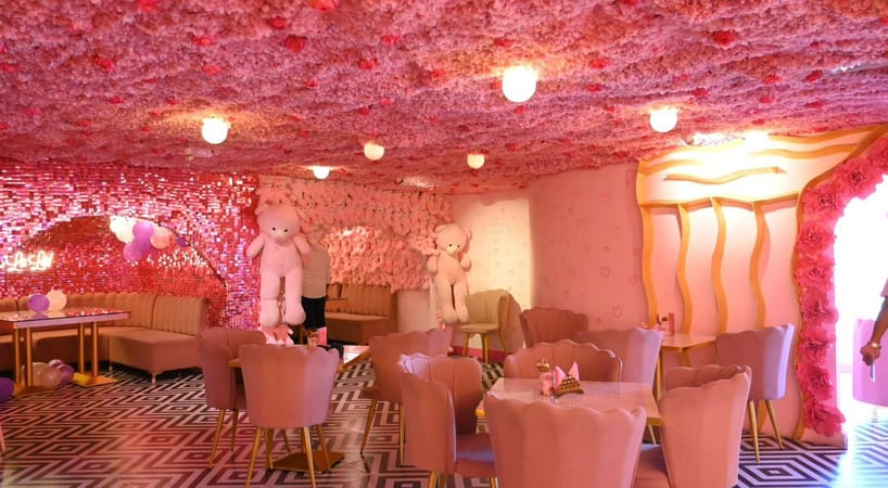 La Vie En Rose Cafe in Gachibowli, Hyderabad | Get Upto 50% Off