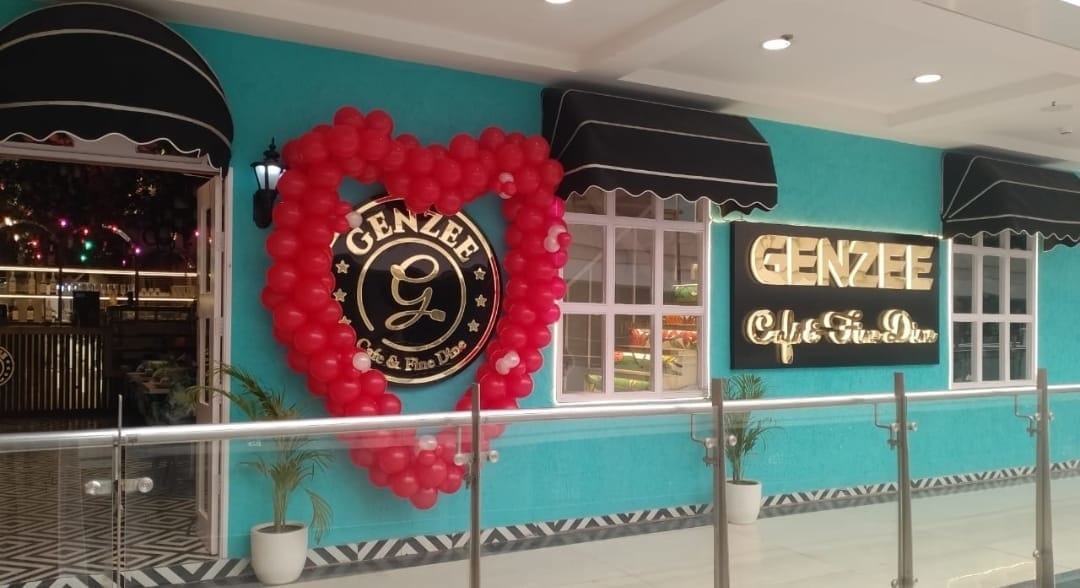 Dutchman Portz in Spectrum Metro Mall, Noida | Get Upto 50% Off