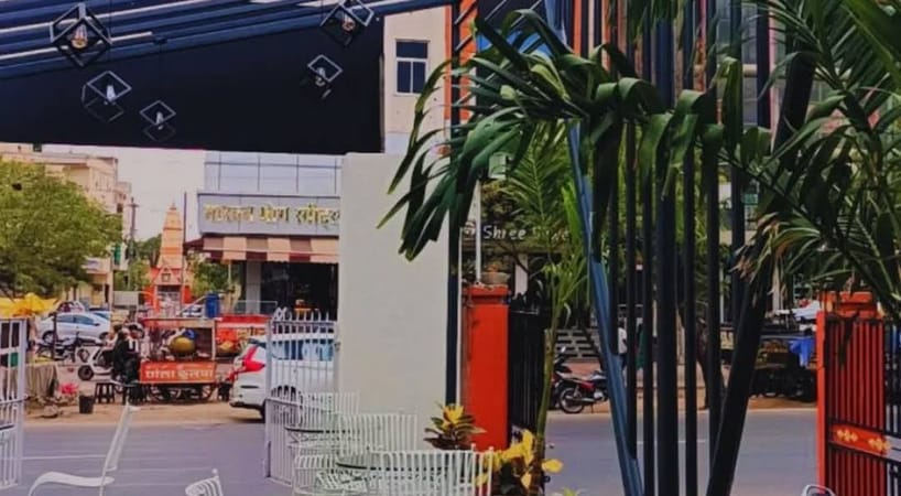 Giggles Cafe in Vidhyadhar Nagar, Jaipur | Get Upto 50% Off