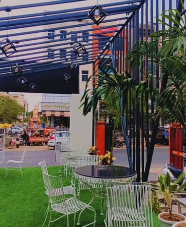 Giggles Cafe in Vidhyadhar Nagar, Jaipur | Get Upto 50% Off
