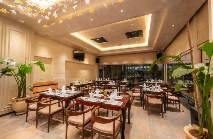 Checkout Best Restaurants in Indore | Get Upto 50% Off