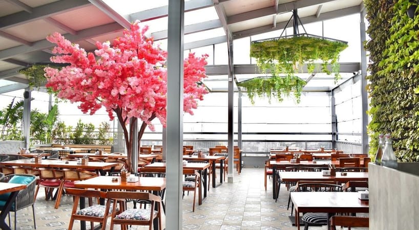 Boozy Dozzy Bar & Kitchen in BTM, South Bengaluru | Get Upto 50% Off