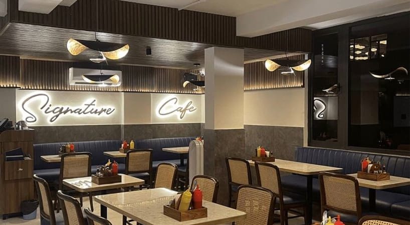 Explore Signature Cafe in Majnu ka Tila