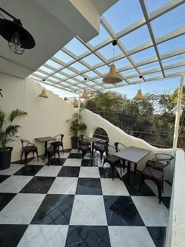 Checkout Best Restaurants in Indore | Get Upto 50% Off