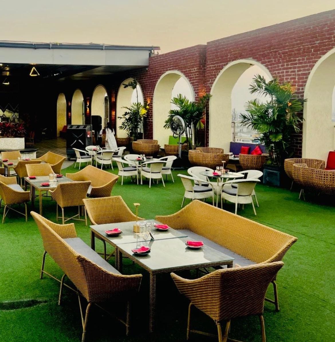 About CNC Lounge, VIP Chowk, Raipur, Raipur