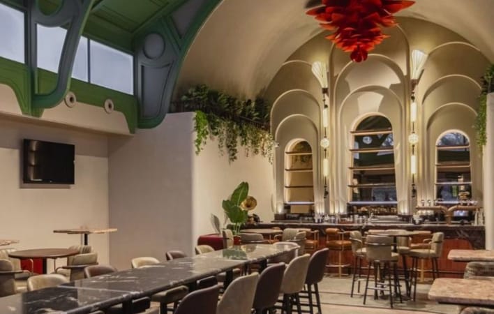 Amicii in 100 Feet Road, East Bengaluru | Get Upto 50% Off