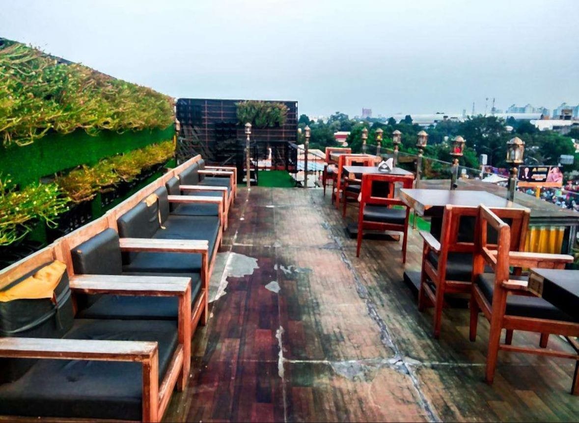 Best Bars and Pubs in Lucknow | Get Up to 50% Off