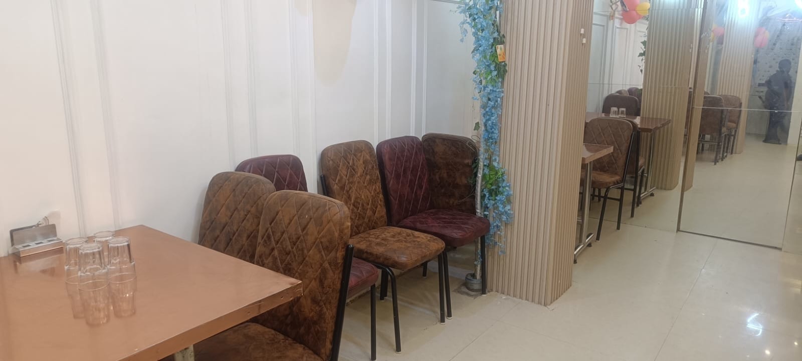 Afra Tafri Cafe & Restaurant in Raja Bazarr, Patna | Get Upto 50% Off