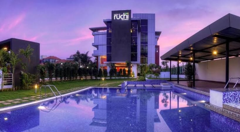 Pool Side Restaurant in Hotel Ruchi The Prince, Mysuru | Get Upto 50% Off
