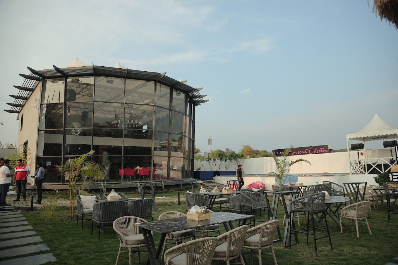 Booze Bay in Ayodhya Nagar, Bhopal | Get Upto 50% Off