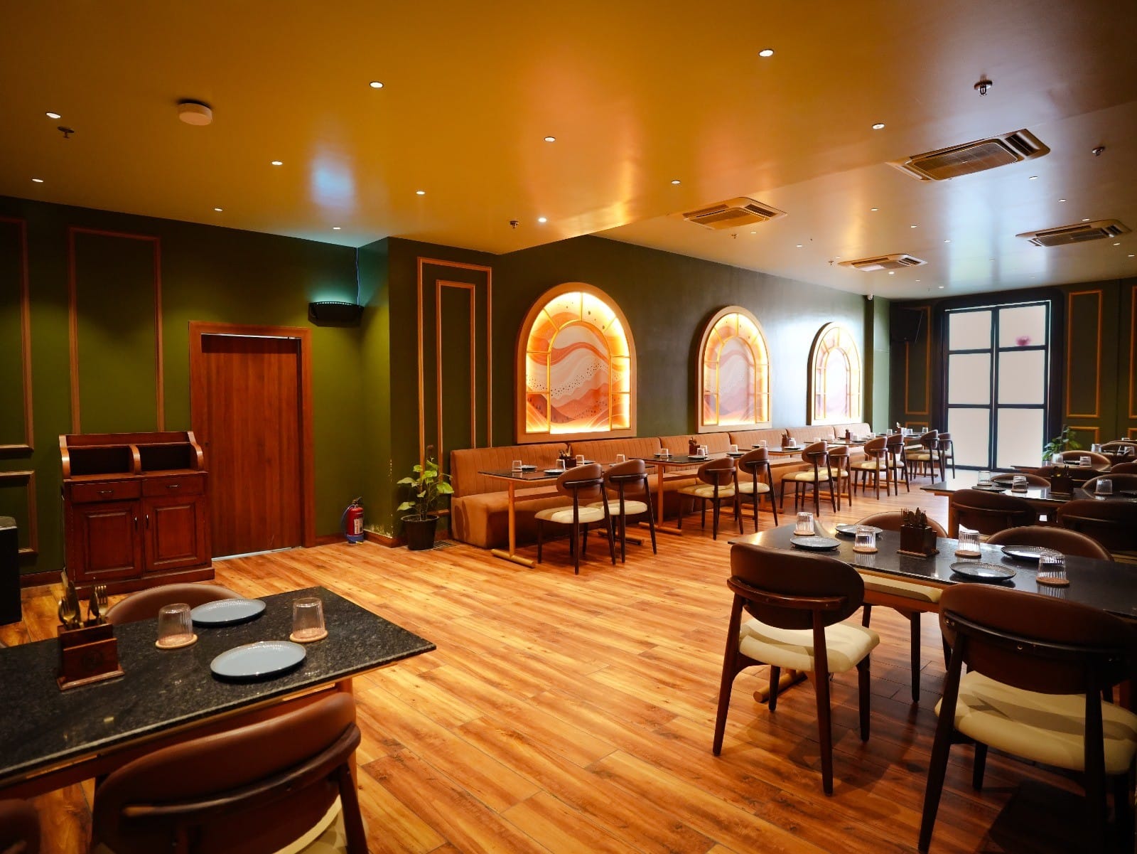 Best Restaurants in Indirapuram, Ghaziabad | EazyDiner