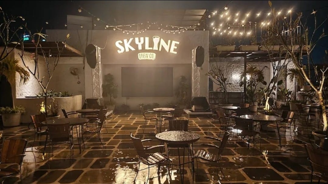 Best Bars and Pubs in Financial District, Hyderabad | EazyDiner