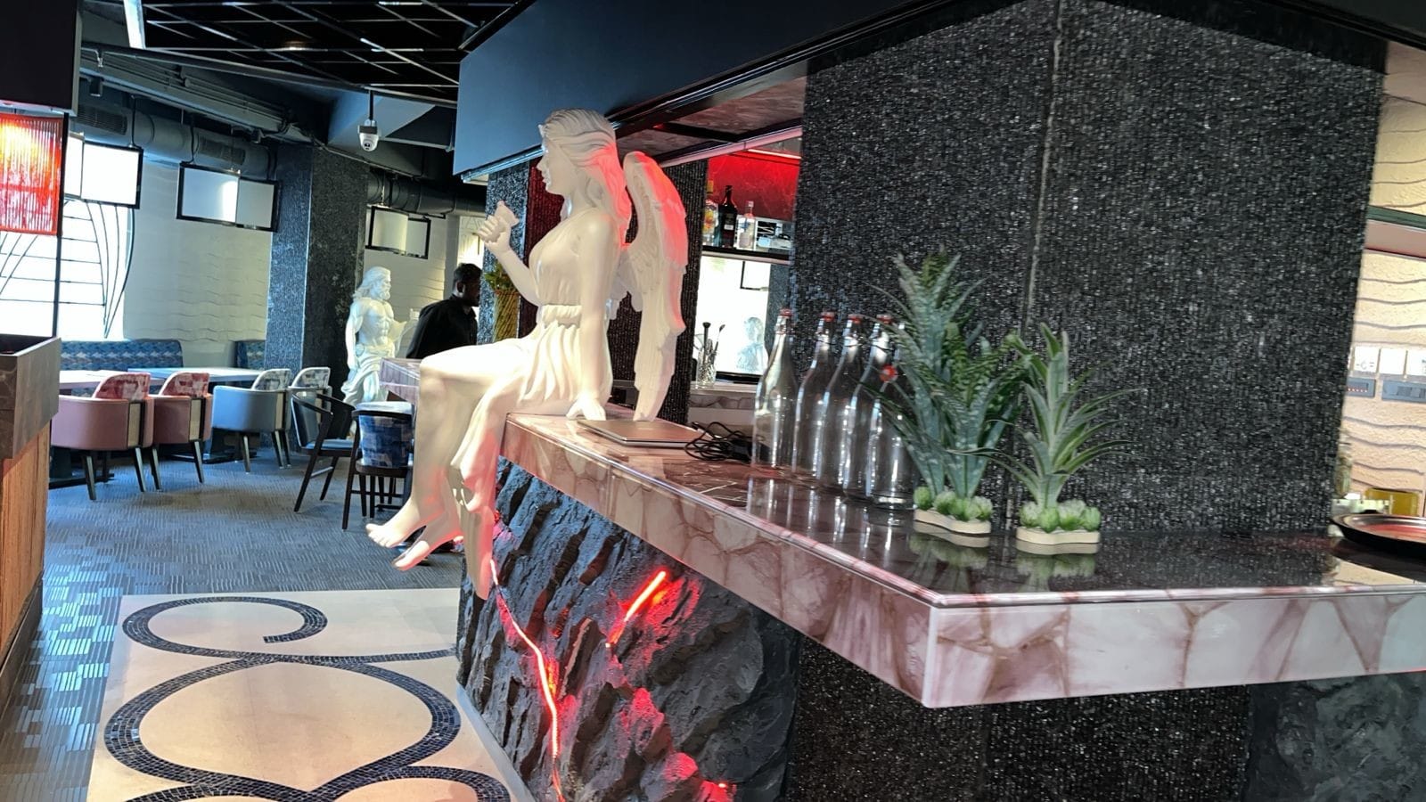 Explore Liv - Eatery And Bar in Wagle Estate, Thane West
