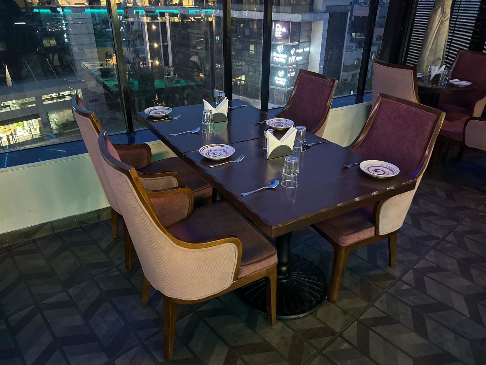 About Mitra - The Quarter Bar, Baner, Pune