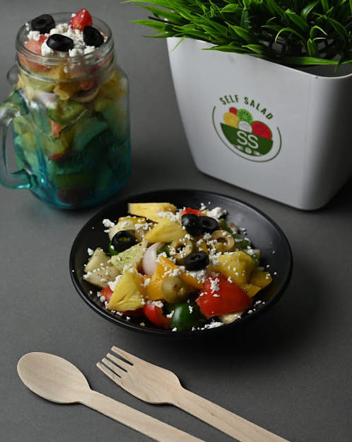 About Sizzi's Kitchen, Mahalaxmi nagar, Indore
