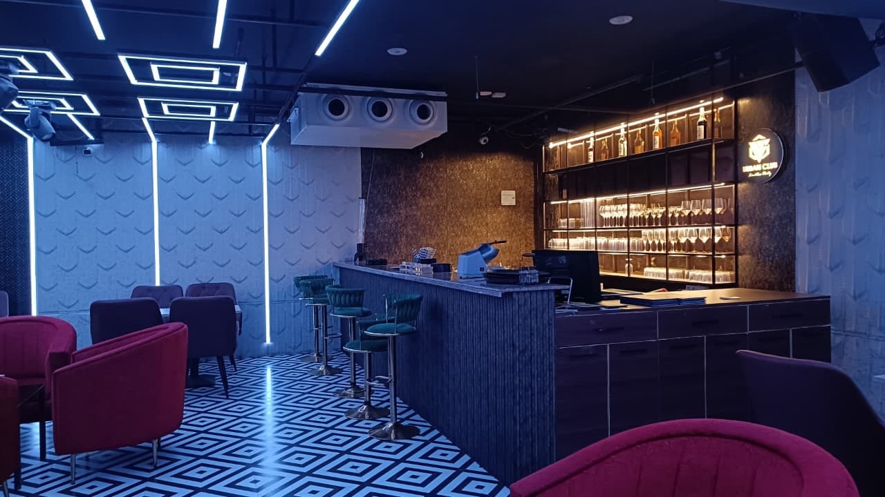 Best Bars and Pubs in Lucknow | Get Up to 50% Off
