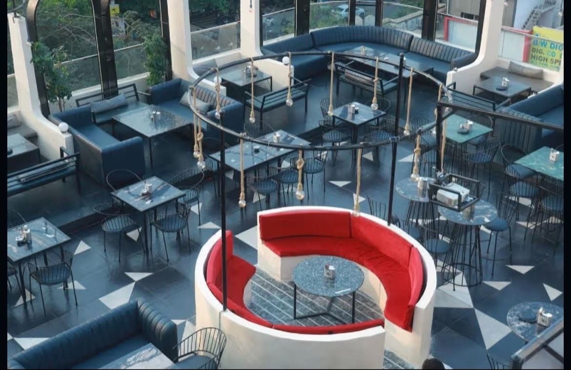 Explore Escada - All Day Kitchen & Bar in Viman Nagar, Pune