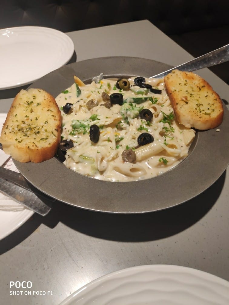 Explore The Big Tree Cafe in Sector 54, Gurgaon