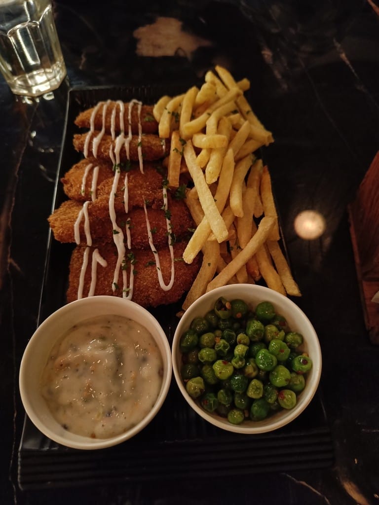 Explore Escada - All Day Kitchen & Bar in Viman Nagar, Pune